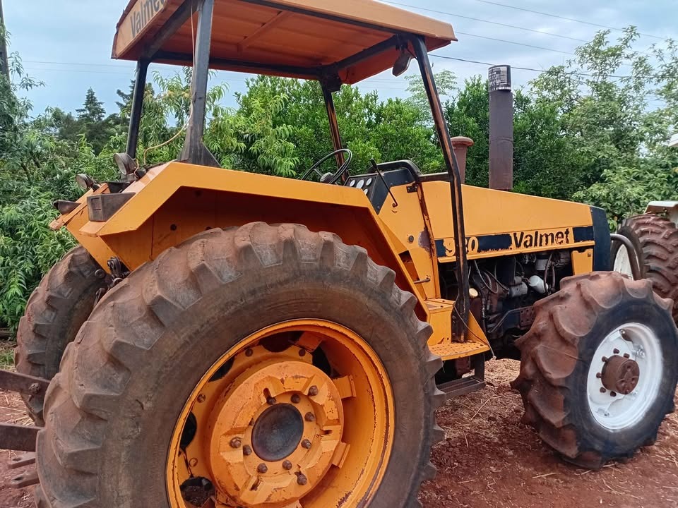 Trator Valmet 980 Valor 75.000 Trator usado 980 valmet trator valmet ...